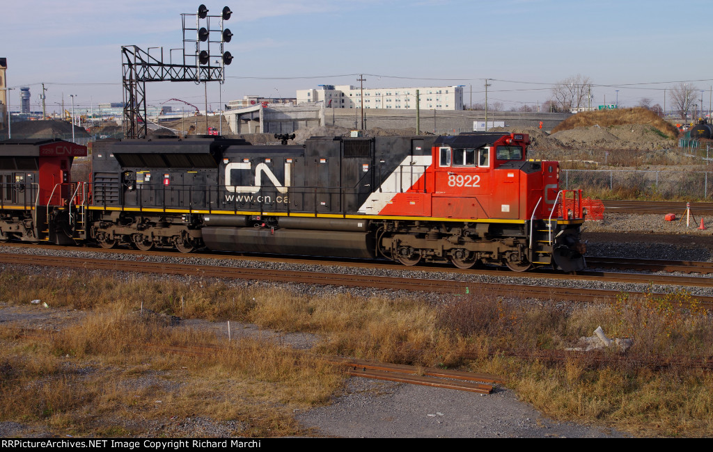 CN 8922